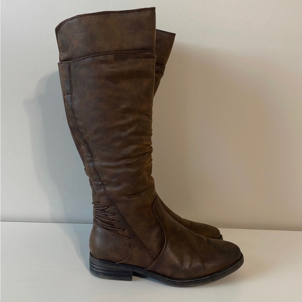 Baretraps Averil Tall Boot Size 8.5 - Gem